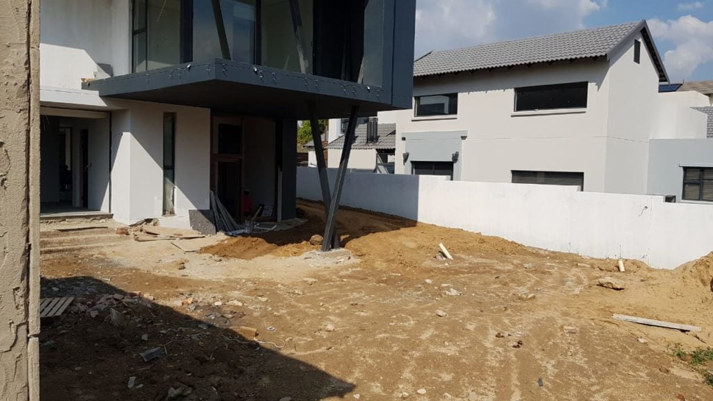 BAS Projects | Contracting | Plant Hire | Call: 082 718 3415