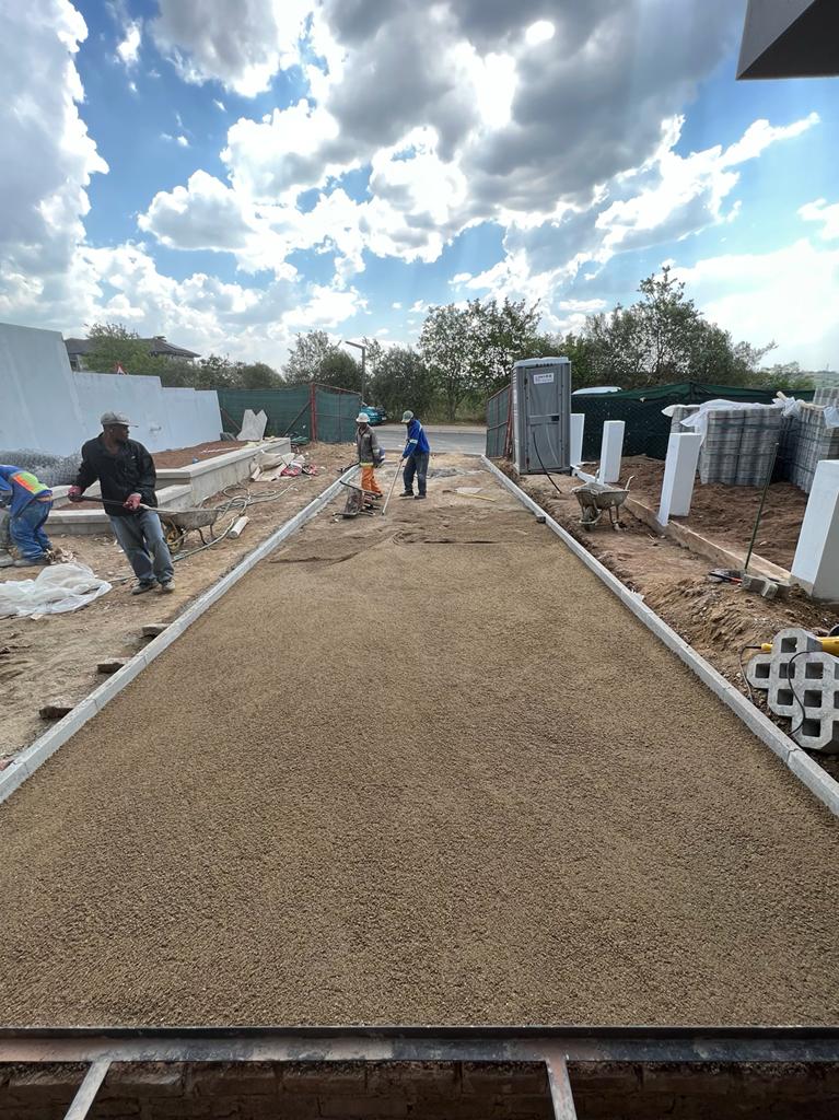 BAS Projects | Contracting | Plant Hire | Call: 082 718 3415